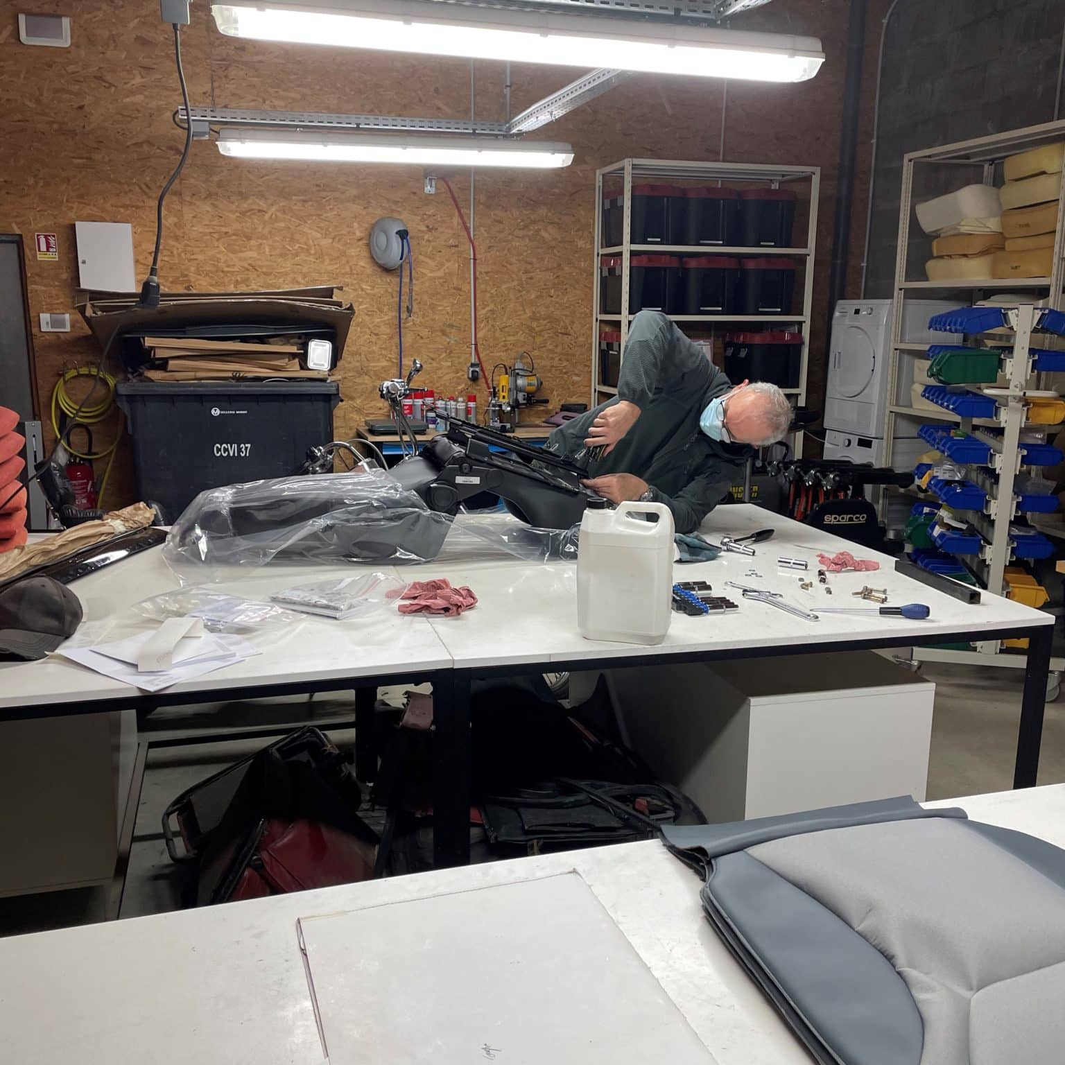 Installation sièges RECARO Expert L dans un TOYOTA Land Cruiser ...